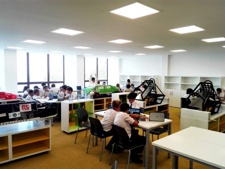 Nueva aula STEAM – Greenpower Gaztelueta